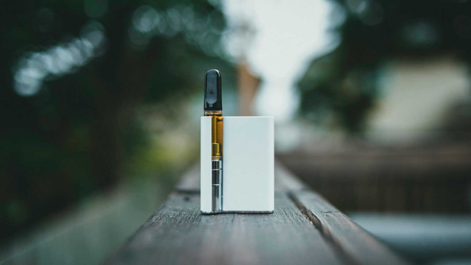 THC Vapes in the UK: What You Need to Know | CB1 Medical